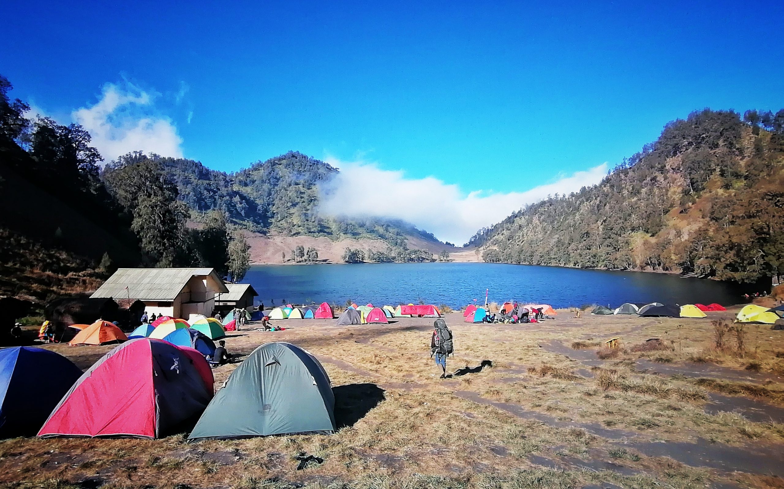 Ranu Kumbolo : Danau Indah Di Kaki Gunung Semeru - Pergi2 Terus